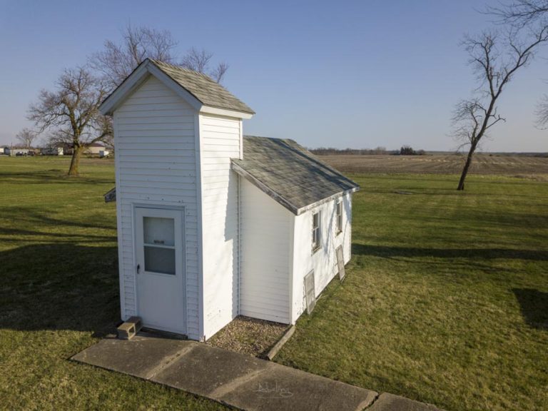 The Ultimate Guide to Iowa’s smallest roadside chapels - Iowa Road Trip