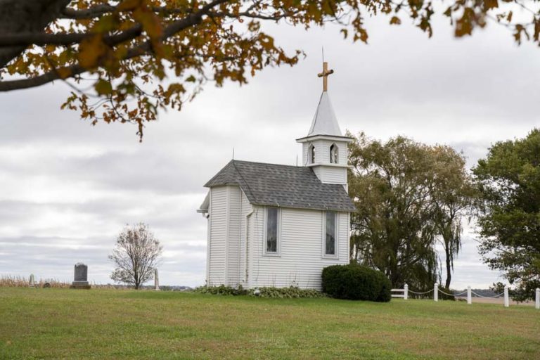 The Ultimate Guide to Iowa’s smallest roadside chapels - Iowa Road Trip
