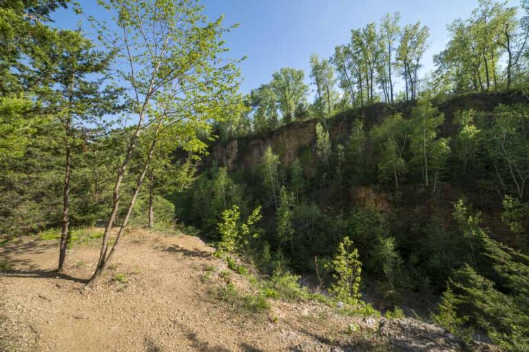 Hiking the Horseshoe Bluff Trails at the Mines of Spain - Iowa Road Trip